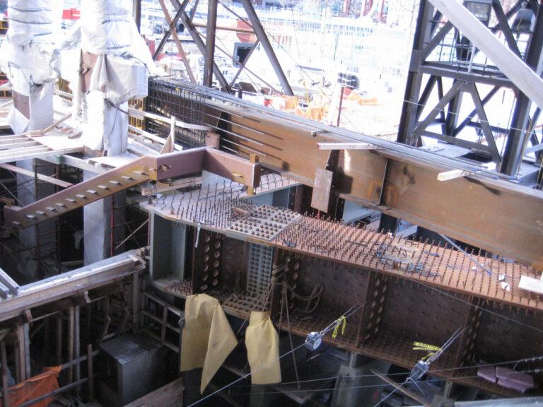 2010-12-22_Grand-Stair-at-Drag-Beam-with-South-Girder-SNO-IMG_5356 ...